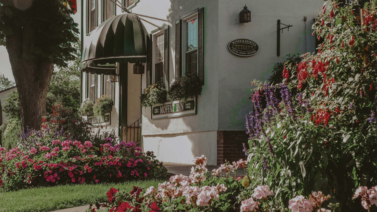 Moffat Inn in Niagara on the Lake | Retreat to classic country charm