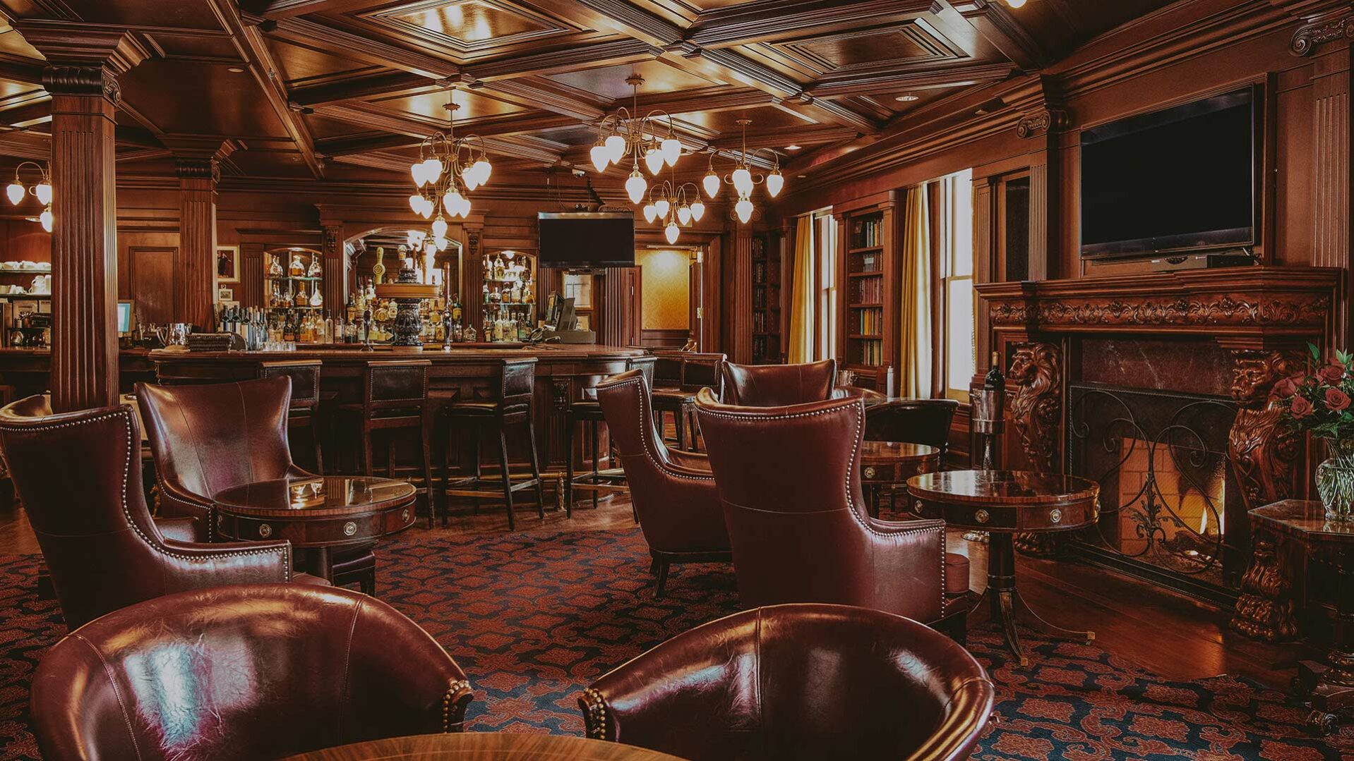 Churchill Lounge Pub at Prince of Wales Niagara-on-the-Lake | Vintage ...