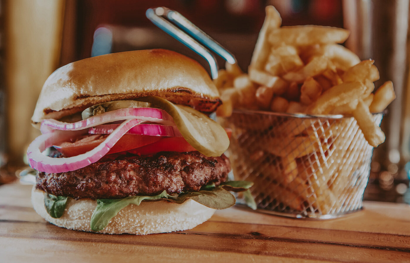 Churchill Lounge Pub at Prince of Wales Niagara-on-the-Lake | Vintage ...