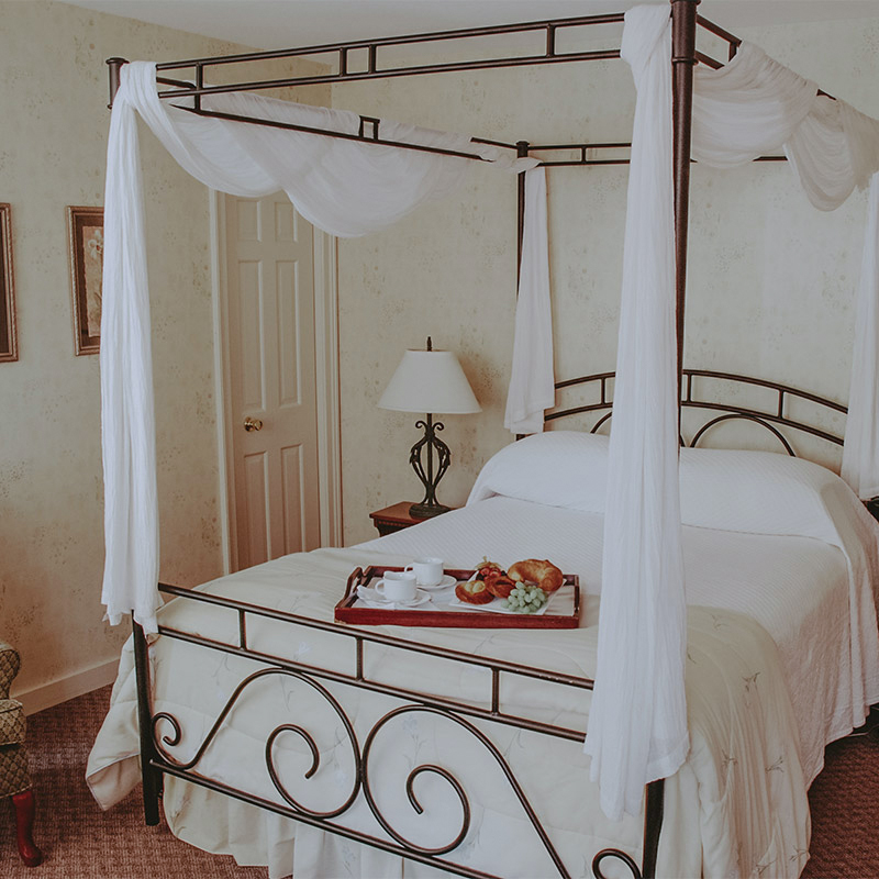 Moffat Inn in Niagara on the Lake | Retreat to classic country charm