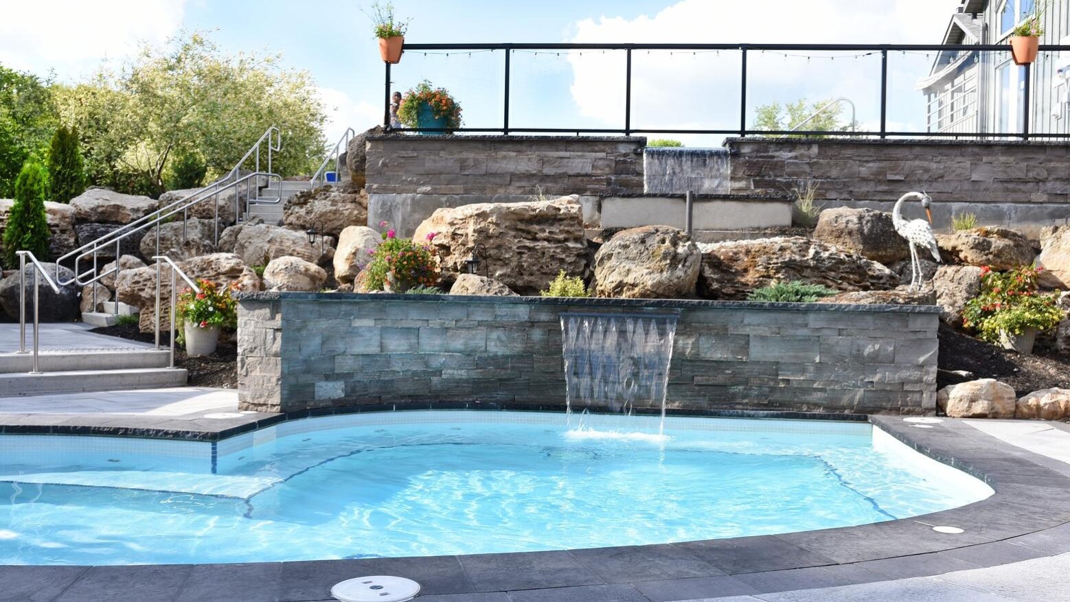 Where to Find Hot Spring Pools in Ontario | Vintage Hotels