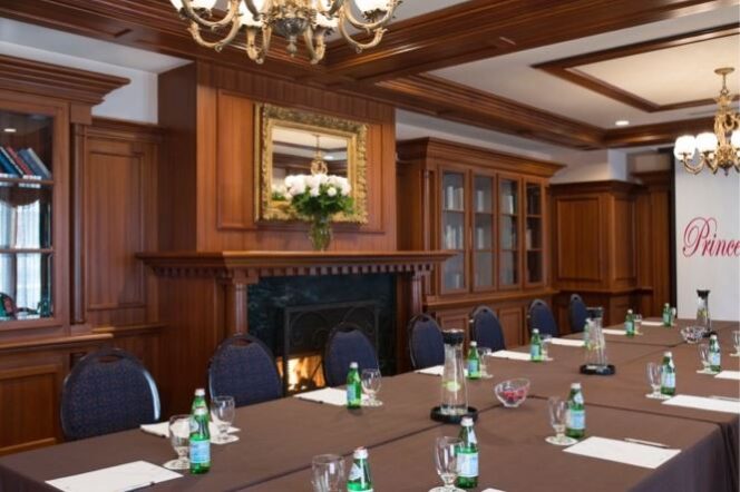 5 Unique Team Building Ideas for Corporate Events | Vintage Hotels