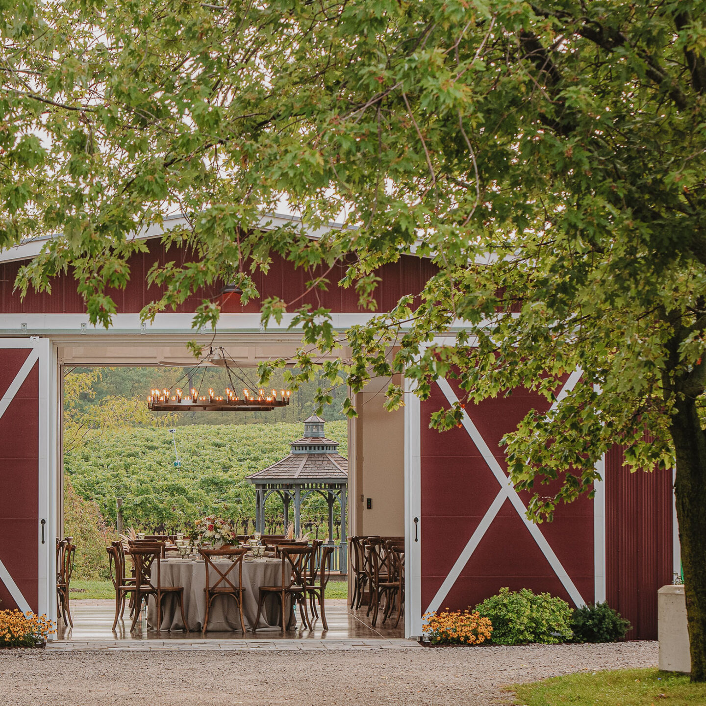 Winery Weddings at Cave Spring Vineyard | Vintage Hotels