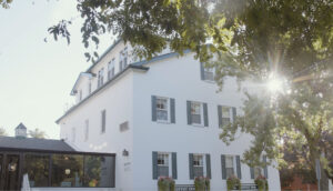 Moffat Inn in Niagara-on-the-Lake | Classic Country Charm