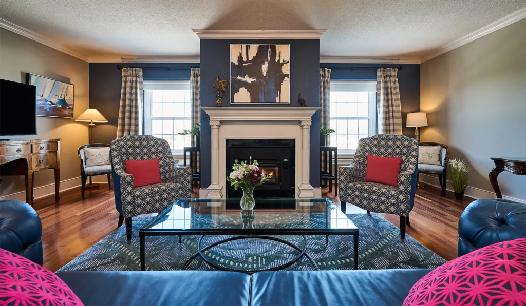 Queen's Landing Luxury Hotel Accommodations in Niagara-on-the-Lake